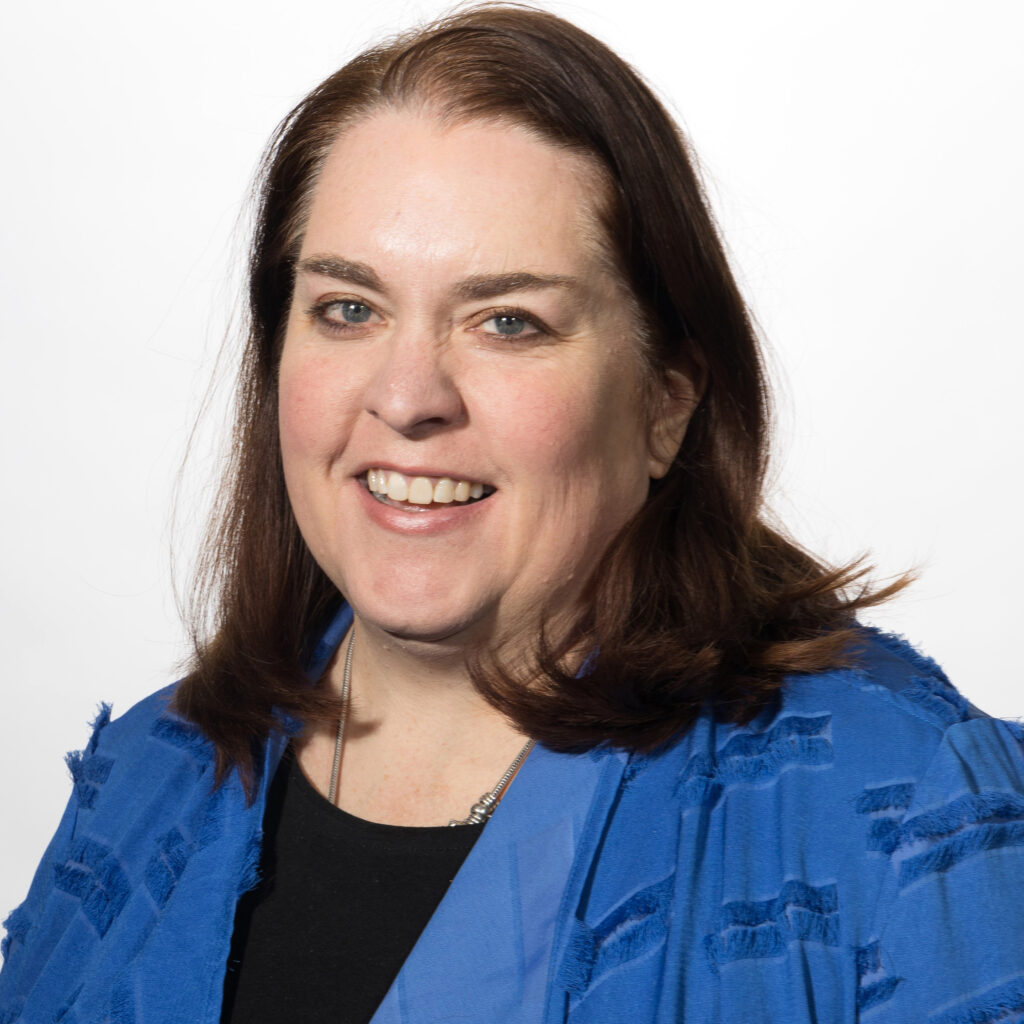 Jennifer Murray Earns Master's in Organizational Leadership